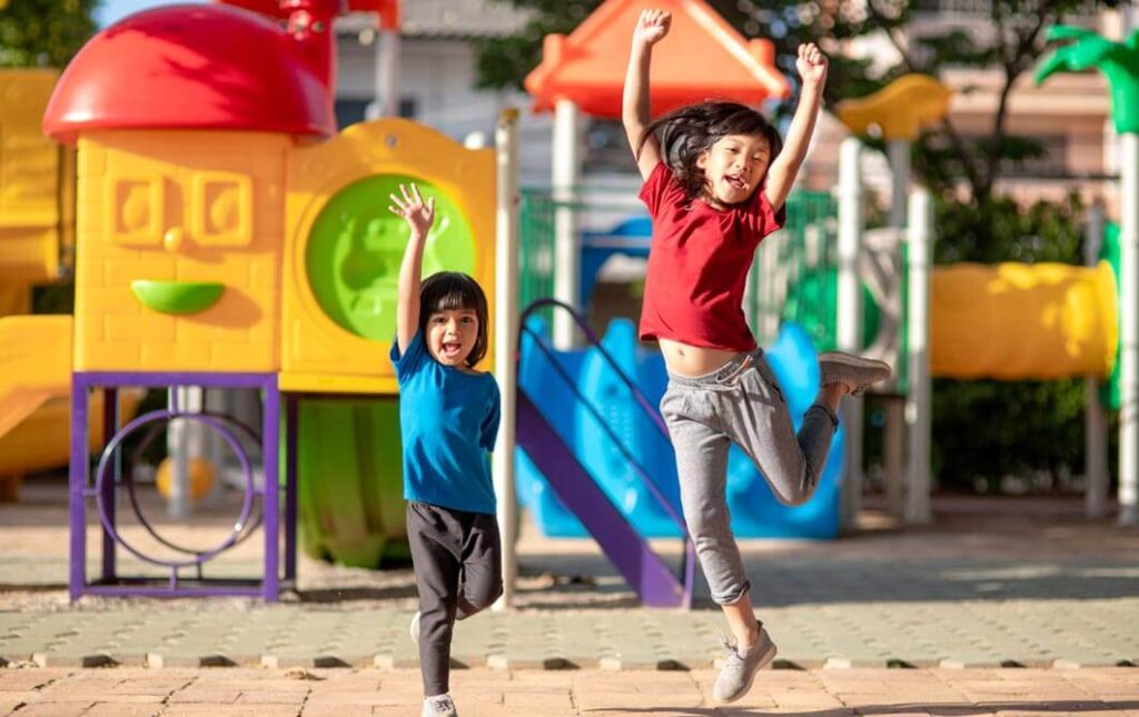 8+ Mental Health Benefits of Outdoor Play for Children - Inspired Markings